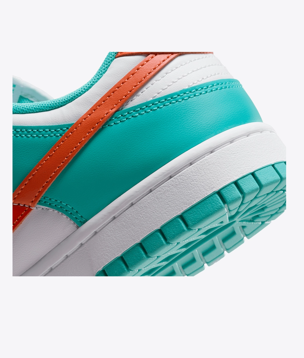 Nike - Dunk Low Retro - VegNonVeg