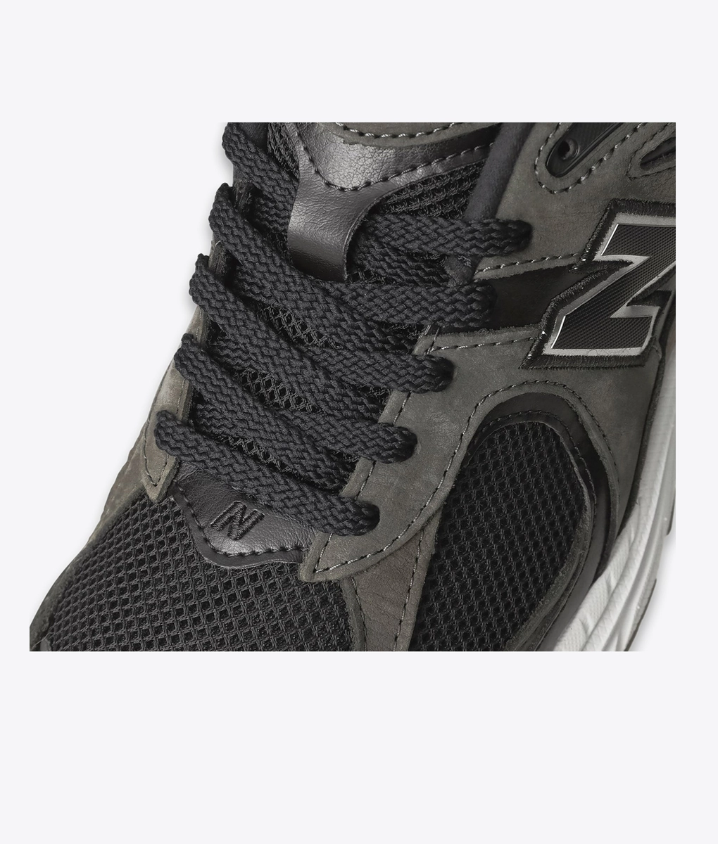 New Balance - NEW BALANCE 2002R RAVEN l BUY Men's Sneakers Online at VegNonVeg - VegNonVeg