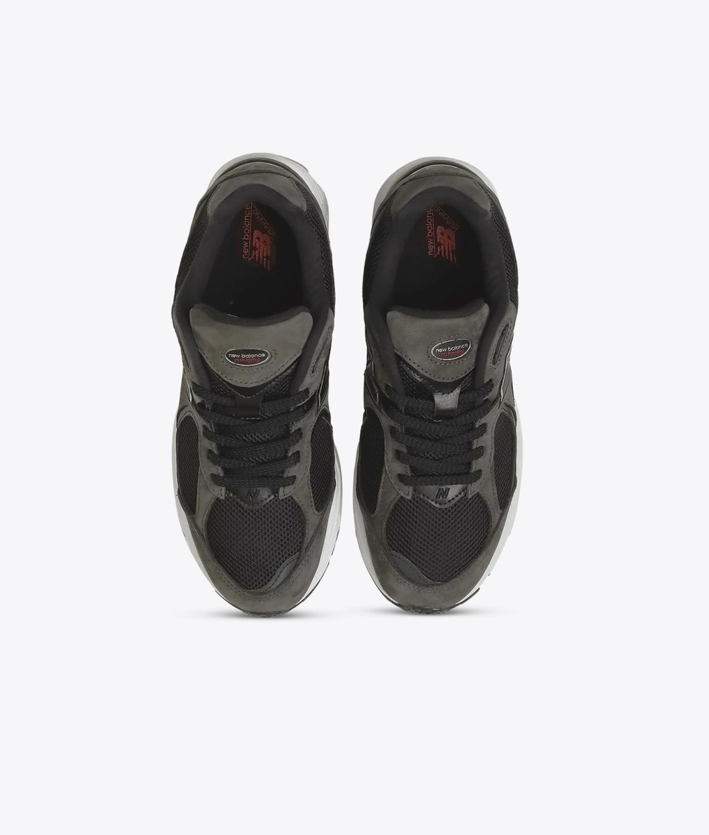 New Balance - NEW BALANCE 2002R RAVEN l BUY Men's Sneakers Online at VegNonVeg - VegNonVeg