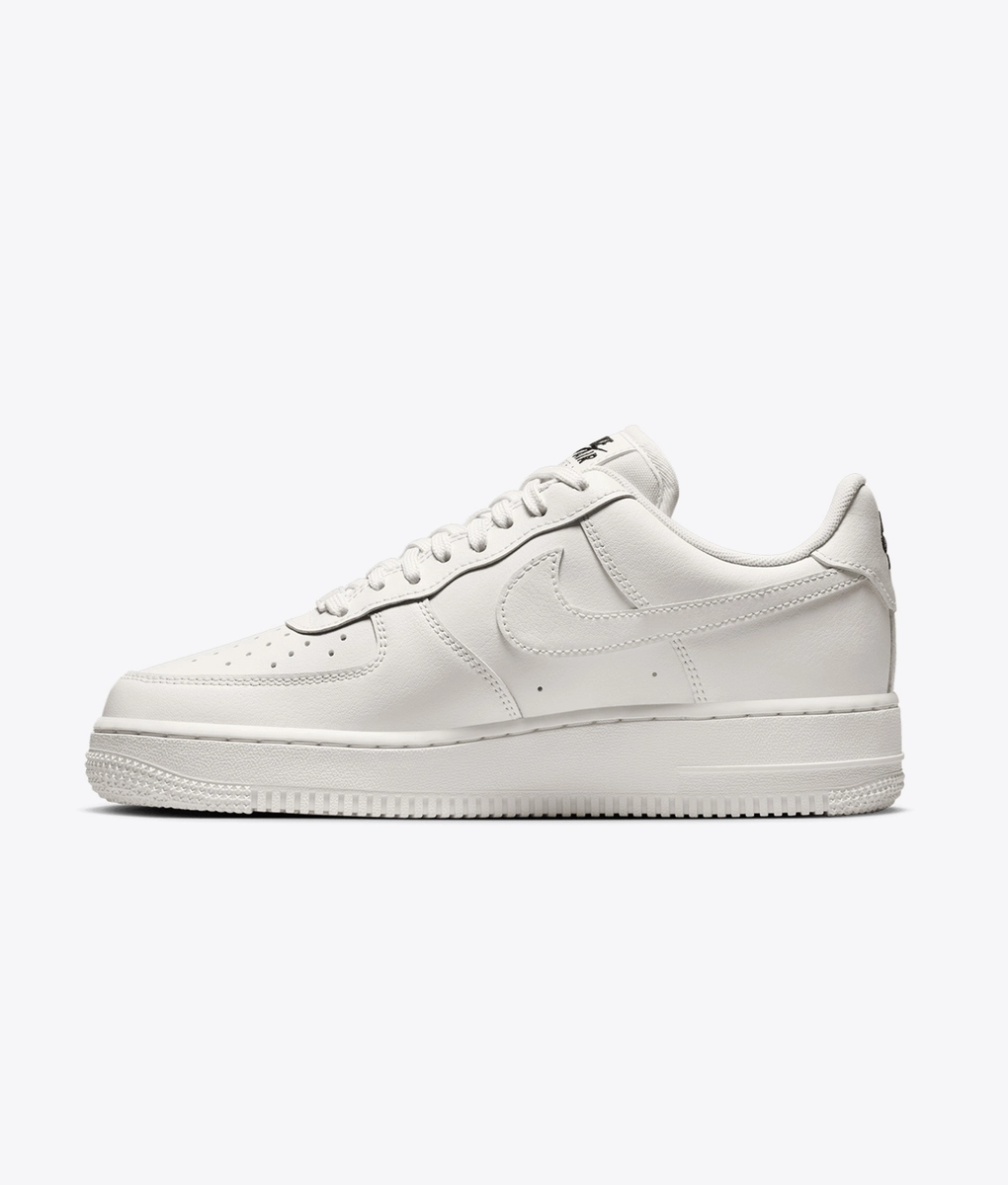 Nike - NIKE AIR FORCE 1 '07 ESSENTIAL SAIL/BLACK l BUY Unisex Sneakers ...