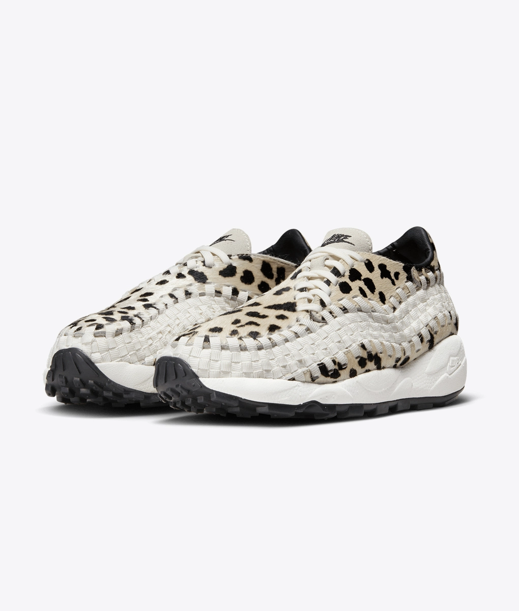 Nike - NIKE AIR FOOTSCAPE WOVEN SAIL/BLACK l BUY Unisex Sneakers Online ...