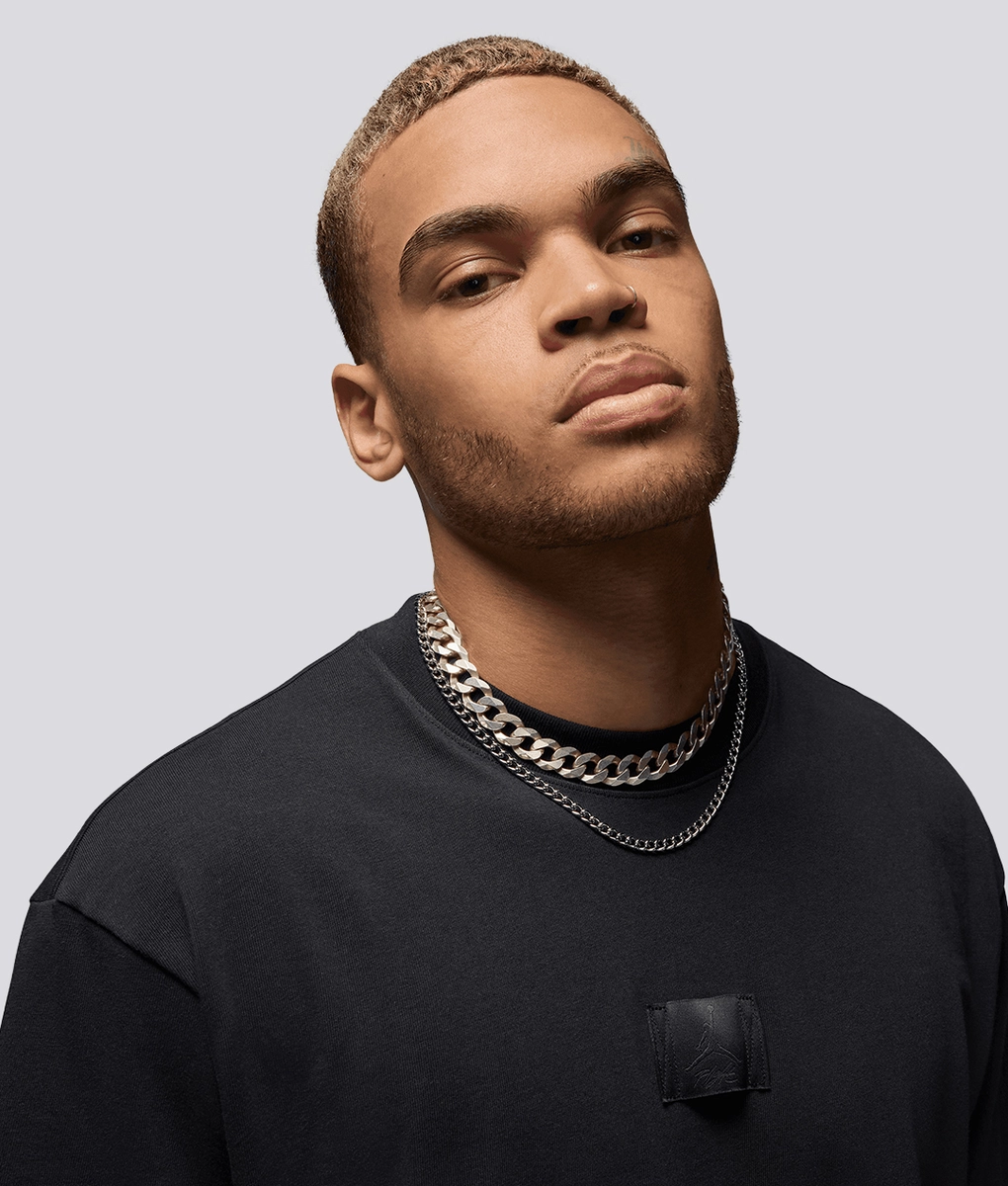 Jordan - JORDAN FLIGHT ESSENTIALS 85 SHORT SLEEVE CREW TEE BLACK l Buy ...