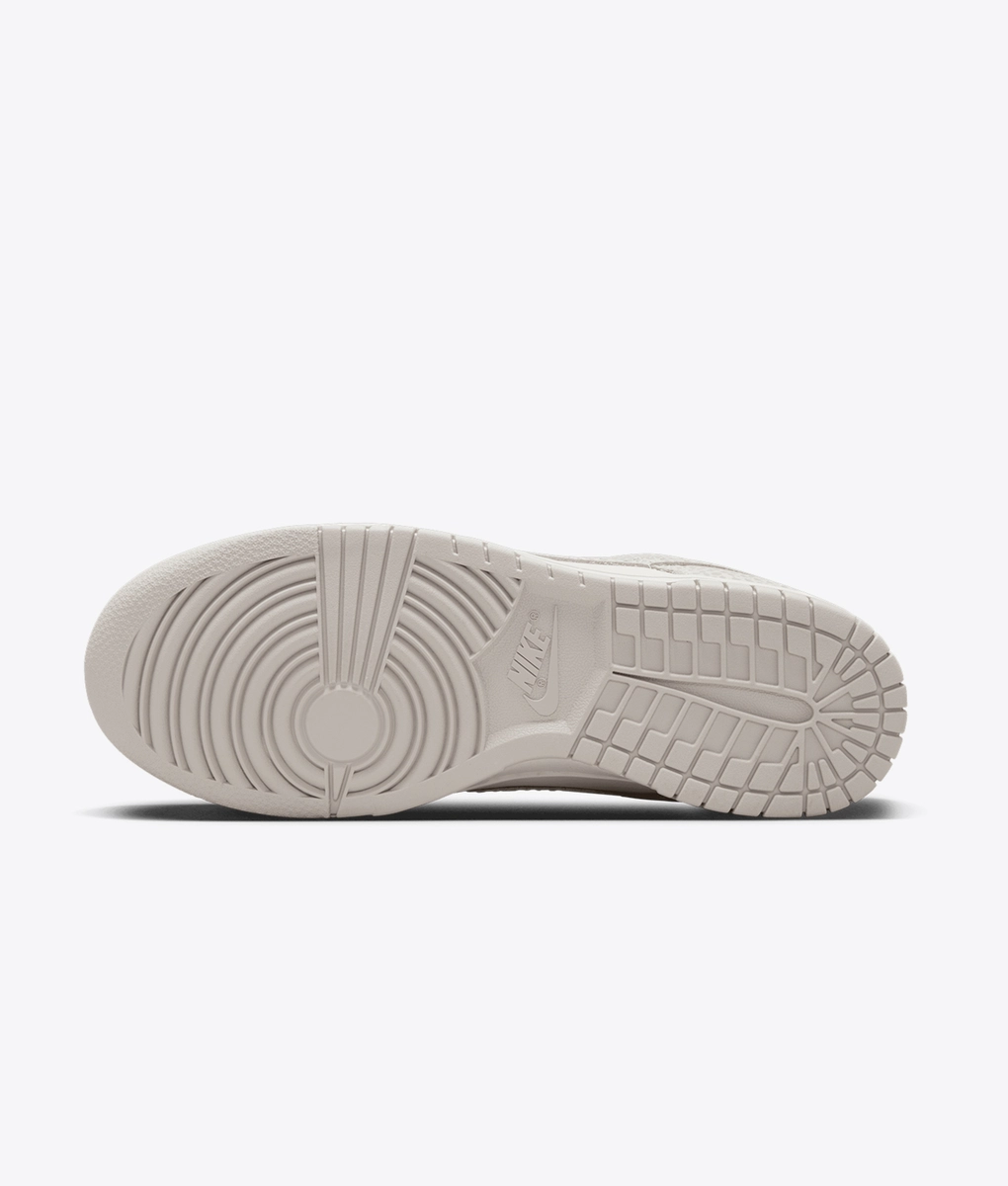 Nike - Dunk Low Premium - VegNonVeg