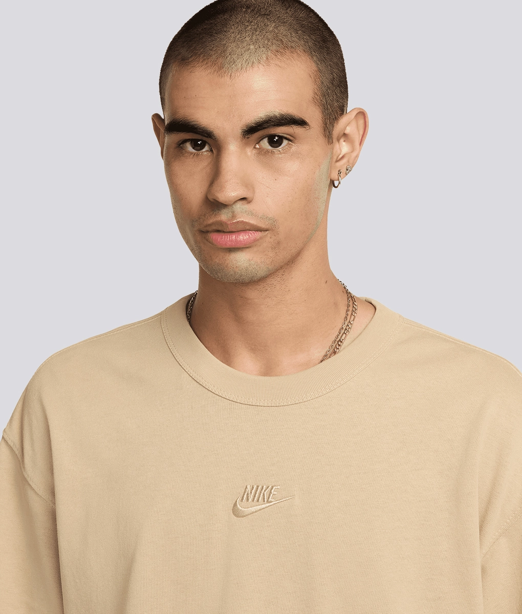 Nike - Sportswear Premium Essentials Sustainable Tee - VegNonVeg