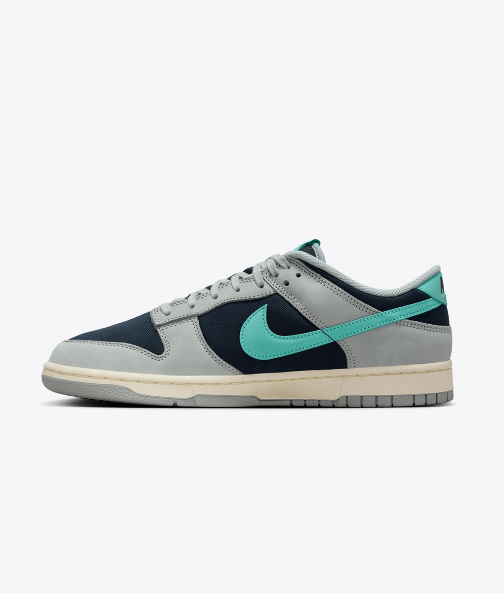 Nike - Dunk Low Retro Premium - VegNonVeg