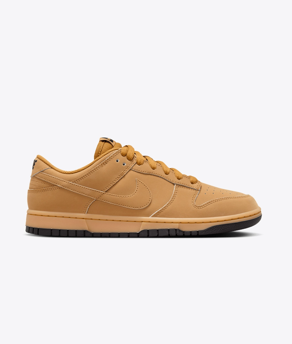 Nike - NIKE DUNK LOW RETRO SE WHEAT/GUM YELLOW-BLACK l BUY Men's ...