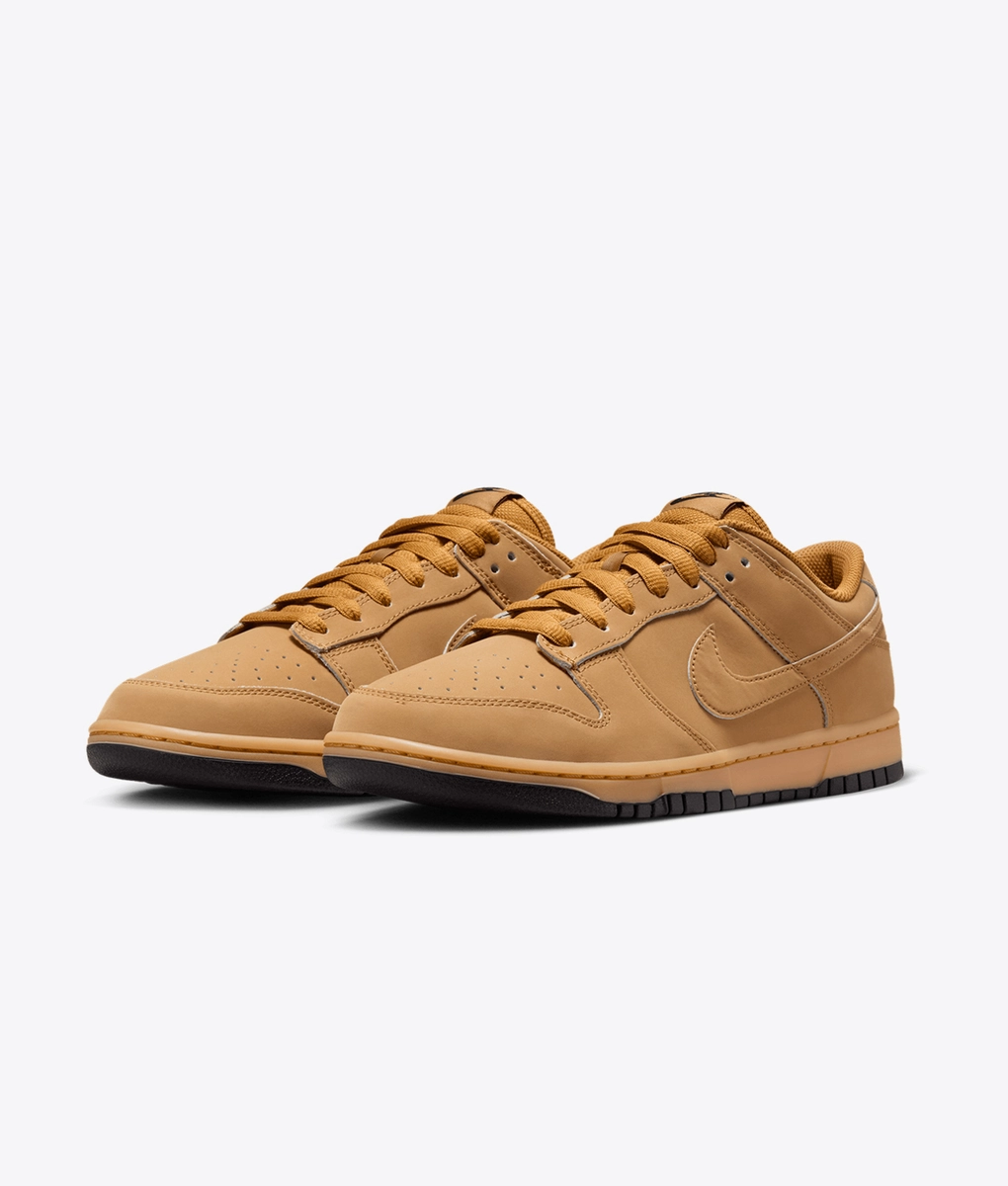 Nike - NIKE DUNK LOW RETRO SE WHEAT/GUM YELLOW-BLACK l BUY Men's ...