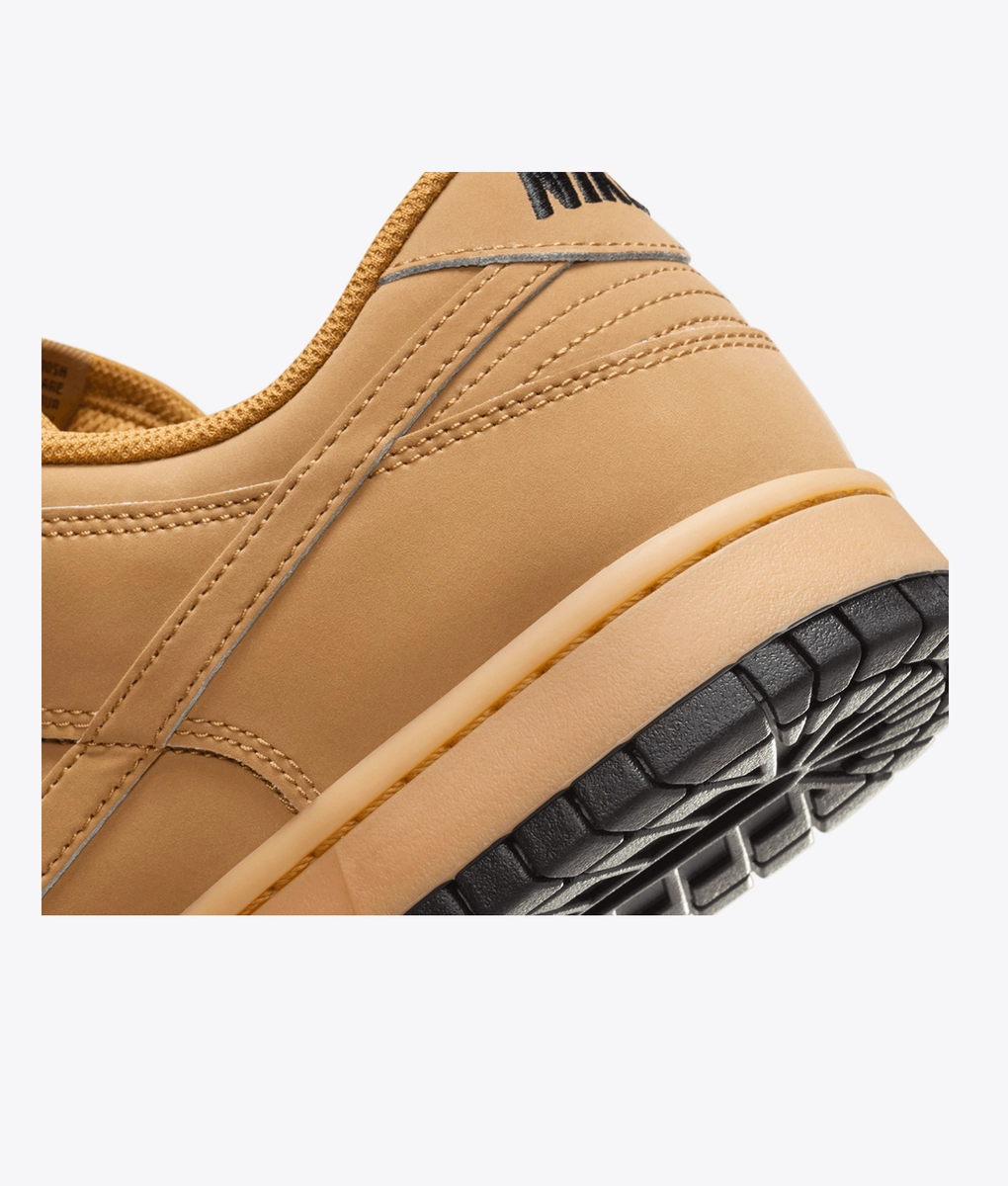 Nike - NIKE DUNK LOW RETRO SE WHEAT/GUM YELLOW-BLACK l BUY Men's ...