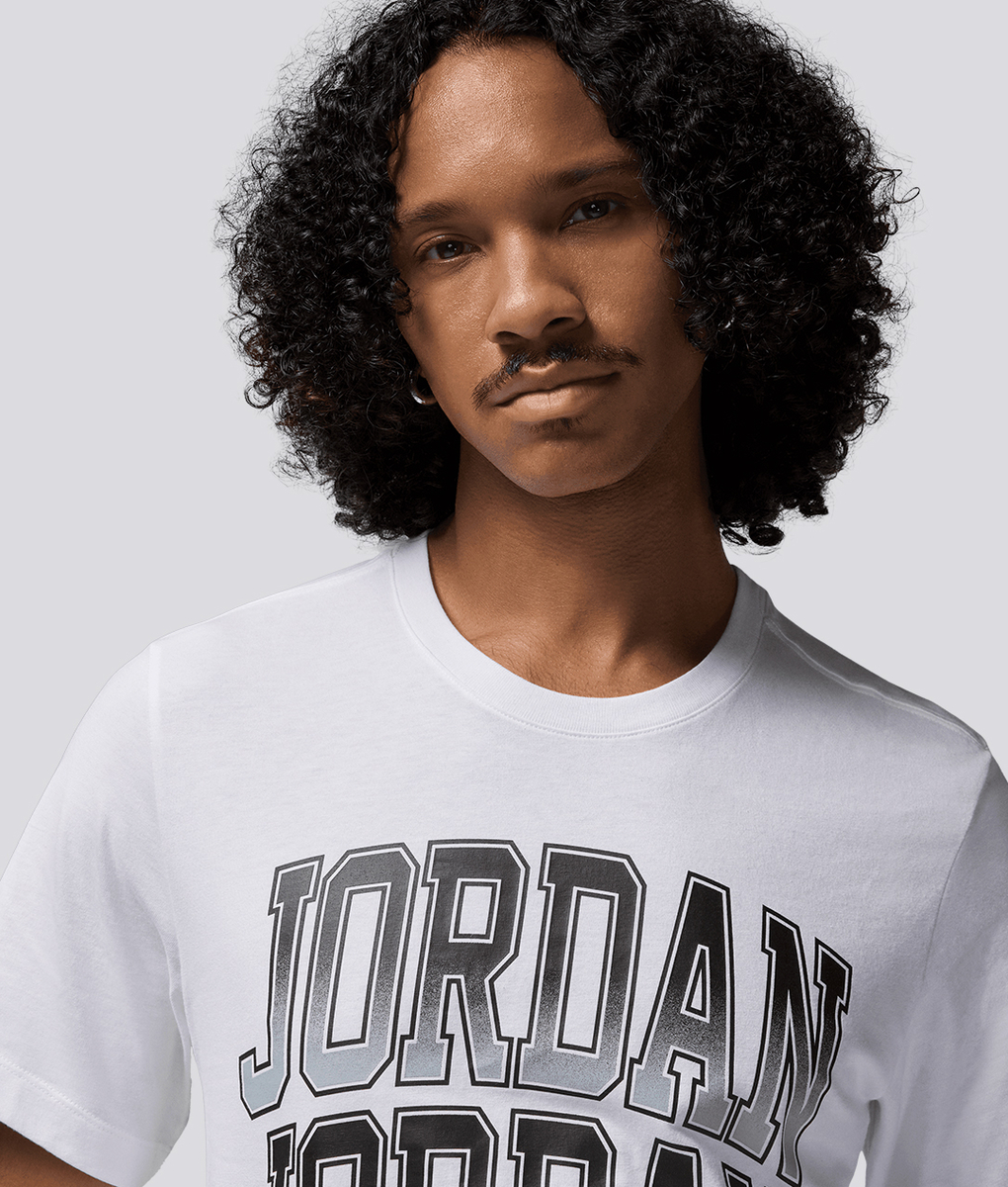 Jordan - JORDAN STACK SHORT SLEEVE T-SHIRT WHITE/BLACK l Buy Men's T ...