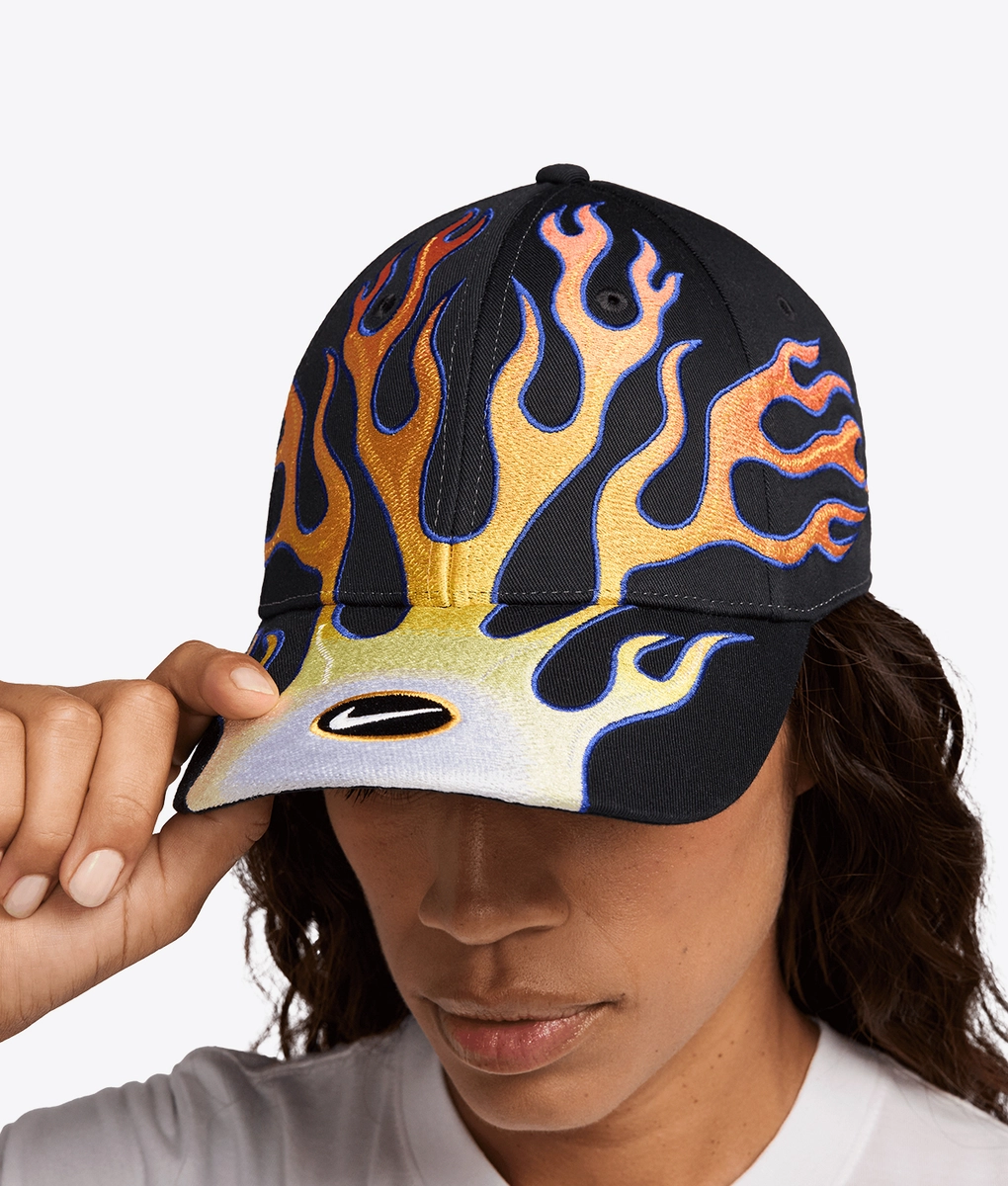 Nike - CLUB FLAME CAP - VegNonVeg