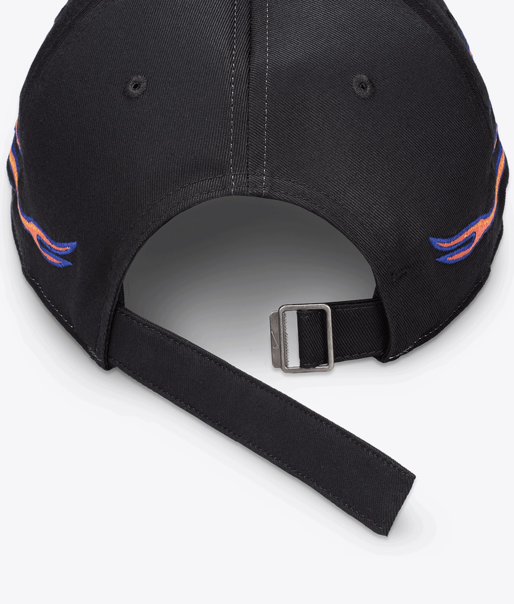 Nike - CLUB FLAME CAP - VegNonVeg