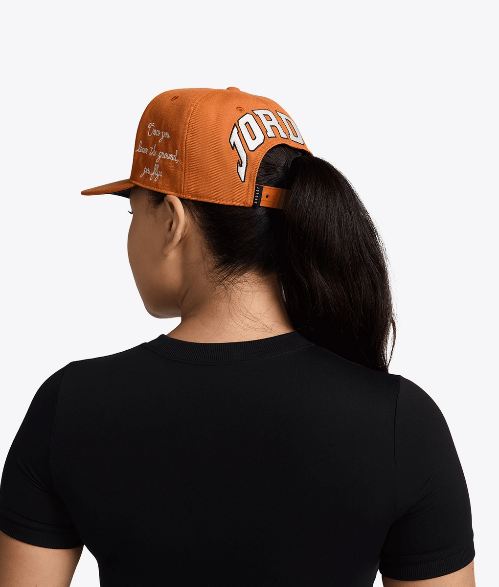 Jordan - Jordan Pro Brooklyn Flat Bill Structured Cap Starfish/Black ...