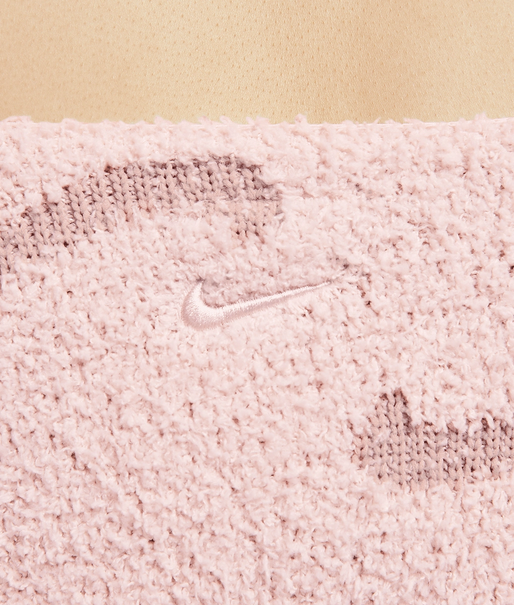 Nike - SPORTSWEAR PHOENIX BOUCLE CROP TOP - VegNonVeg