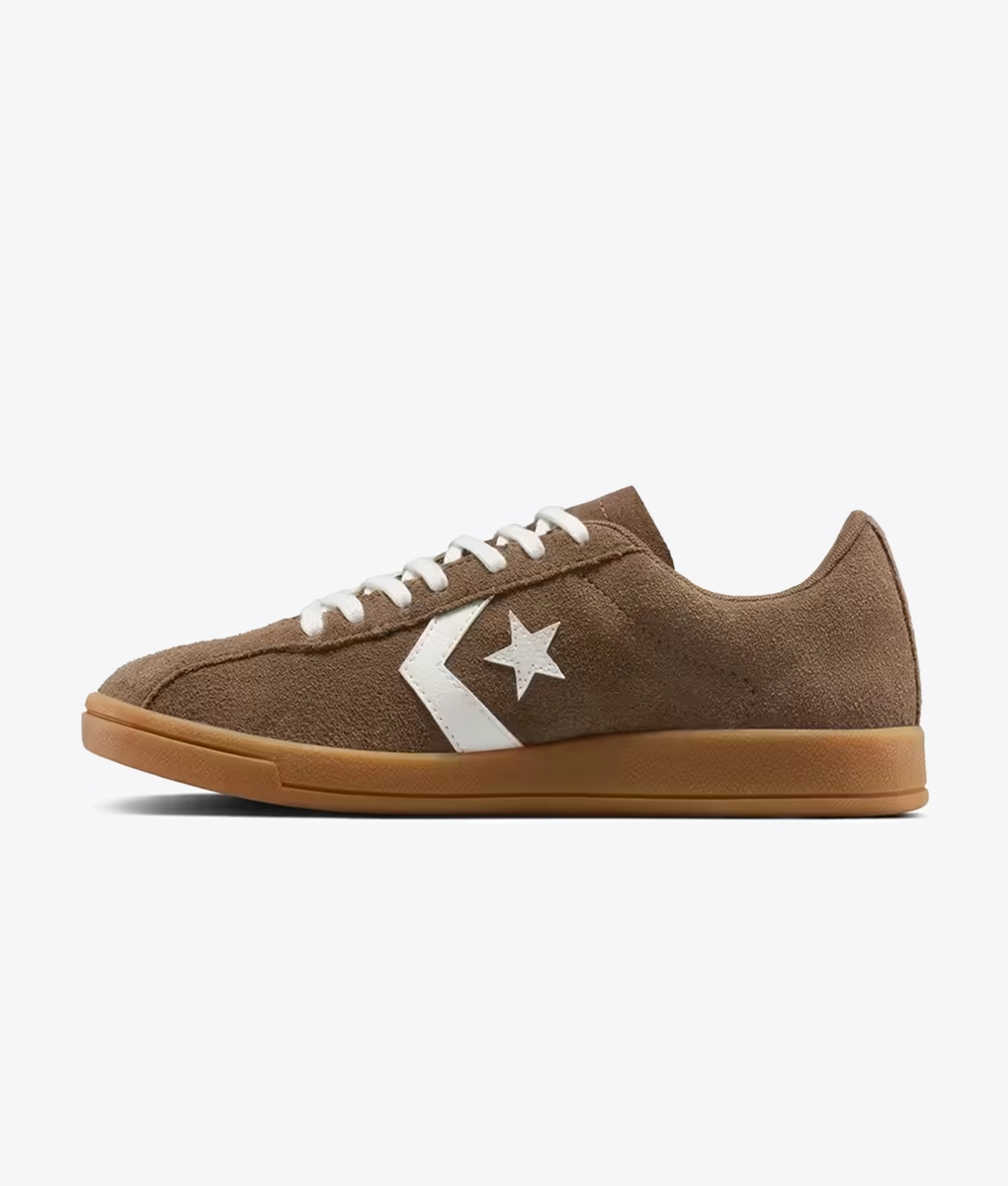 Converse - ALL STAR CLASSIC TRAINER SUEDE OX - VegNonVeg