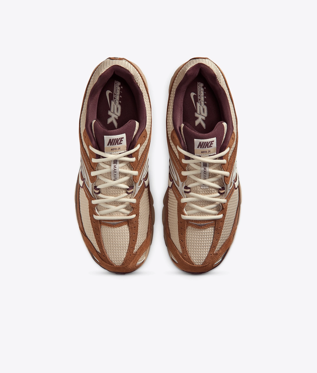 Nike - AIR MAX MOTO 2K - VegNonVeg