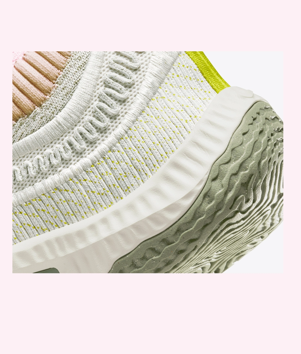 Nike - Cosmic Unity 3 - VegNonVeg