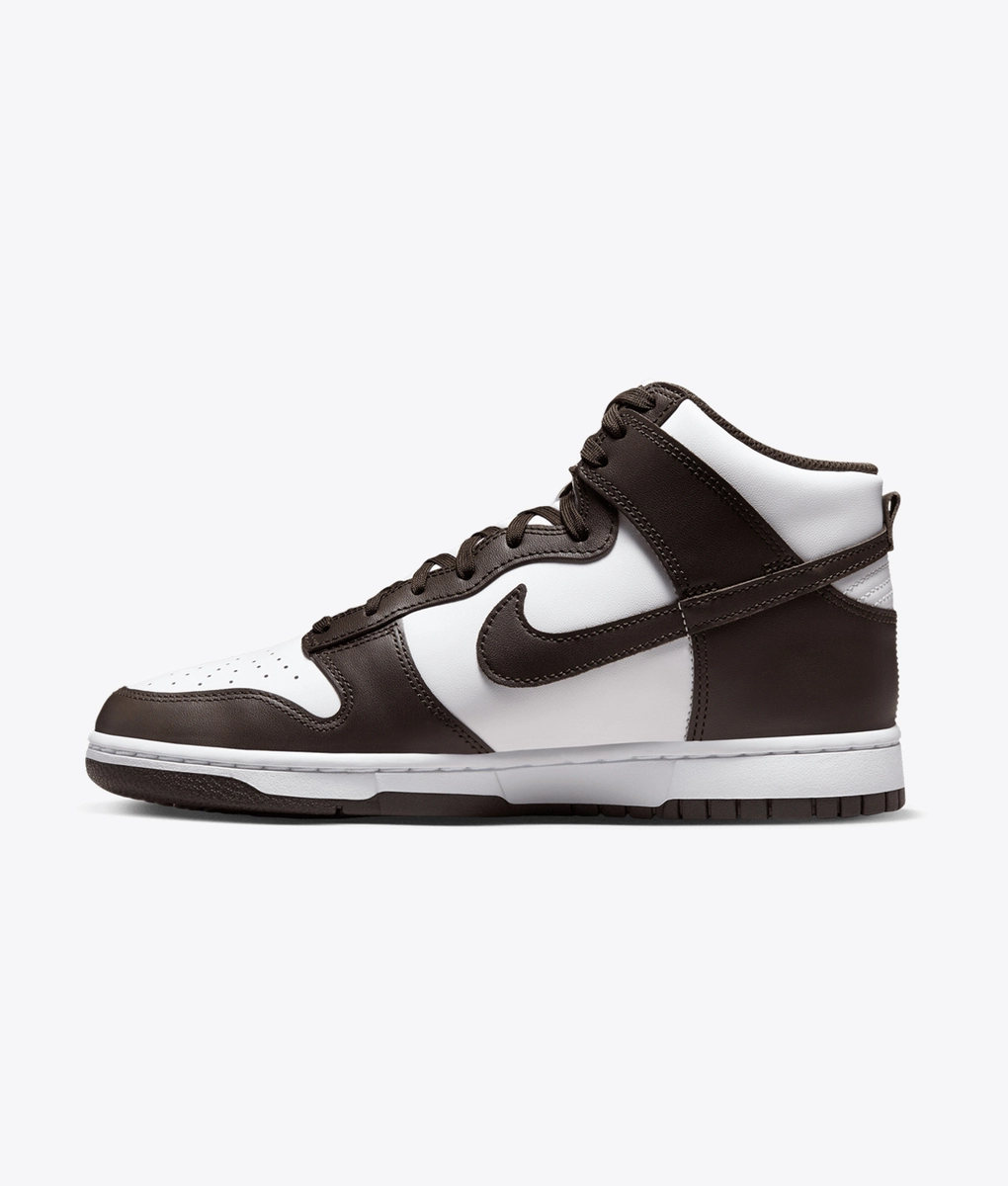 Nike - Elevate your sneaker game with the trendy NIKE DUNK HIGH RETRO ...