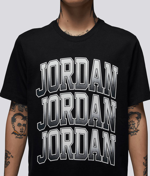 Jordan - STACK SHORT SLEEVE T-SHIRT 'BLACK/WHITE' - VegNonVeg