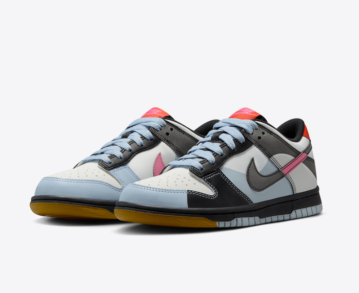 Nike - DUNK LOW SE 'SUMMIT WHITE/LIGHT ARMORY BLUE-BLACK' - VegNonVeg