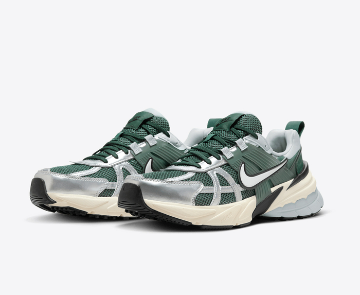 Nike - V2K RUN 'VINTAGE GREEN' - VegNonVeg