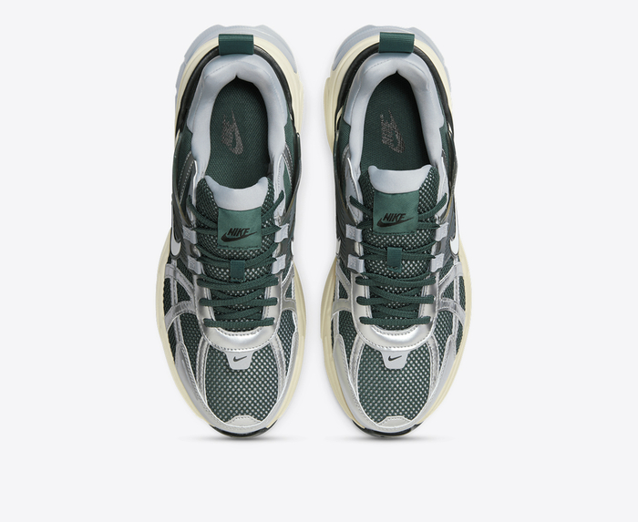 Nike - V2K RUN 'VINTAGE GREEN' - VegNonVeg