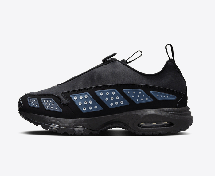 Nike - AIR MAX SNDR 'BLACK/SILVER' - VegNonVeg