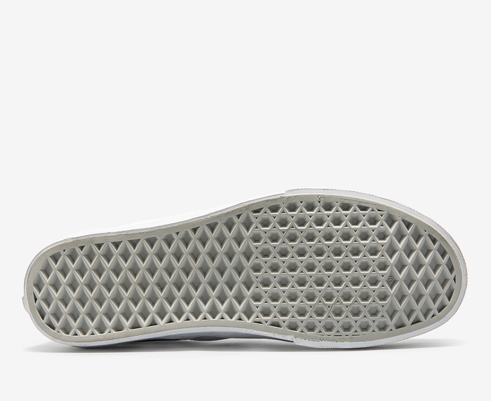 Vans - CLASSIC SLIP-ON 'True White' - VegNonVeg