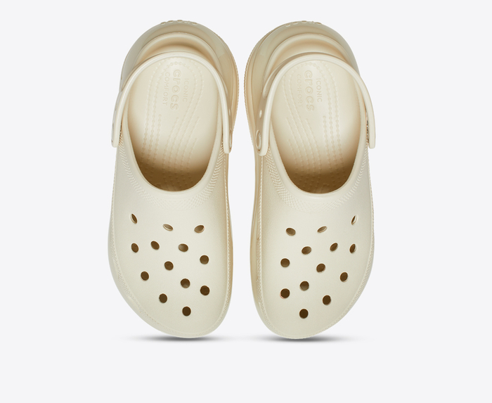 Crocs - CLASSIC MEGA CRUSH CLOG BONE - VegNonVeg