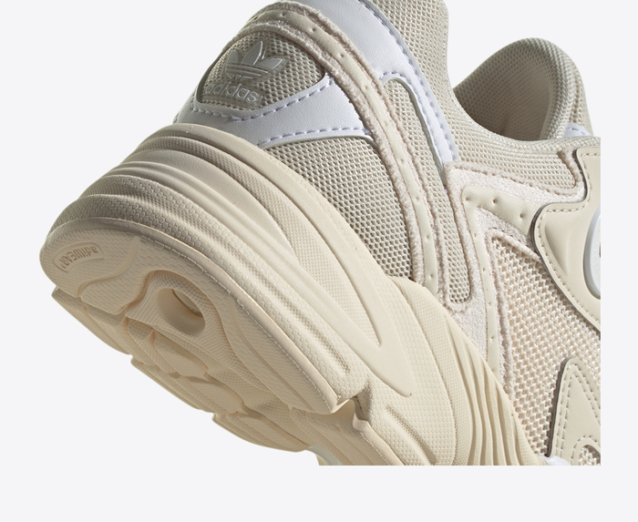 Adidas Originals - ASTIR 'WONDER WHITE/CLOUD WHITE' - VegNonVeg